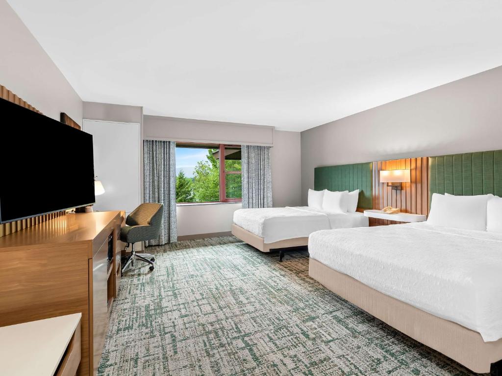 Hampton Inn & Suites Lake Placid, Lake Placid (updated prices 2025)