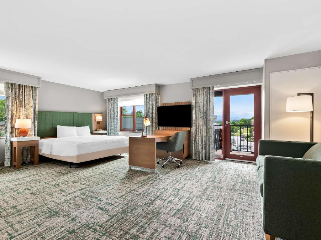 Hampton Inn & Suites Lake Placid, Lake Placid (updated prices 2025)