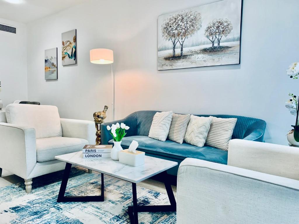 54 Floor Palm & Sea View Dubai Marina. LUX / NEW, Dubai (updated prices ...