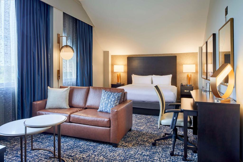 DoubleTree by Hilton Atlanta/Roswell - Alpharetta Area, Roswell ...