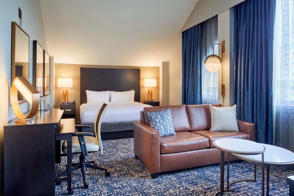 DoubleTree by Hilton Atlanta/Roswell - Alpharetta Area, Roswell ...