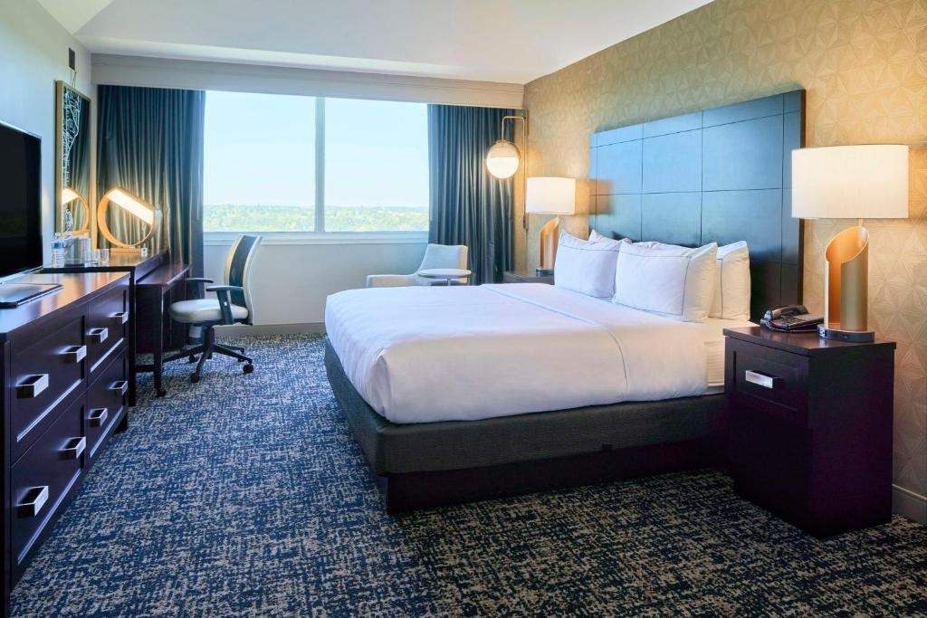 DoubleTree by Hilton Atlanta/Roswell - Alpharetta Area, Roswell ...