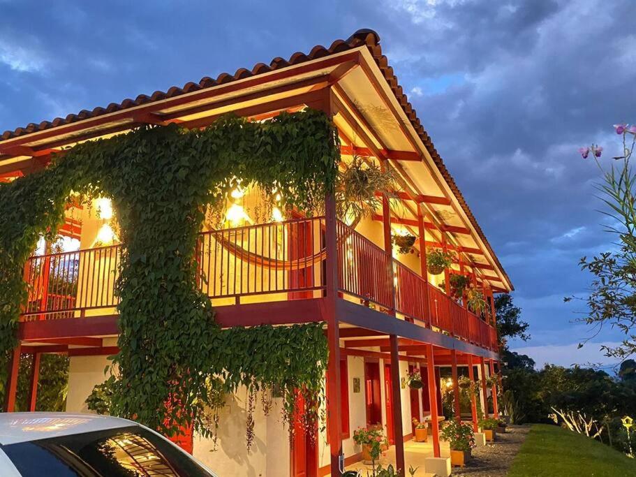 Casa cafetera en Pereira con Jacuzzi y 5 habitaciones, Pereira (updated ...