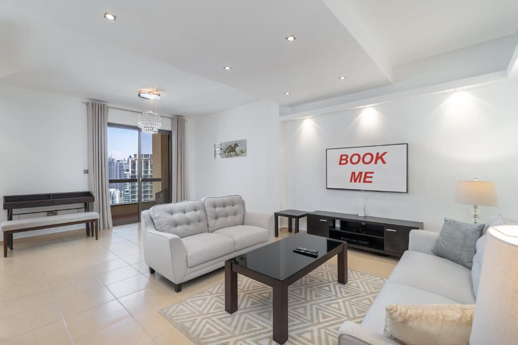 Elegant 1-Bedroom Apartment with Marina Views at Dubai Marina, Dubai ...