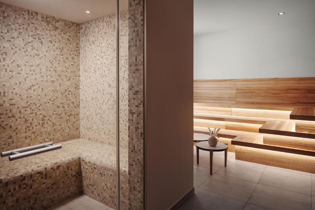 Courtyard by Marriott Yerevan, Yerevan (updated prices 2025)