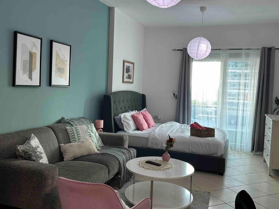 Beautiful Studio Apartment, Dubai (updated prices 2026)