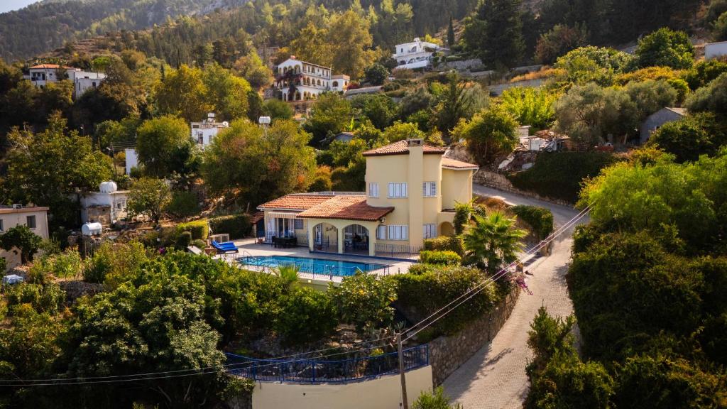 4-bedroom villa with amazing views, Lapithos (updated prices 2024)