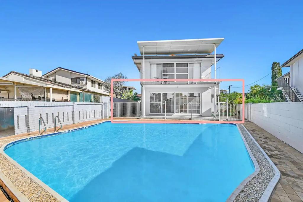Riverside 3 Bedroom House in Surfers Paradise, Gold Coast (updated ...