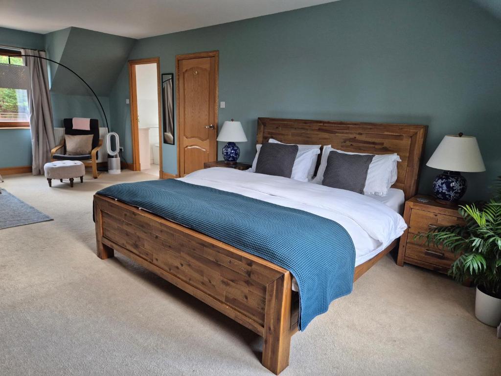 Twin Pines, Mulben (updated prices 2025)