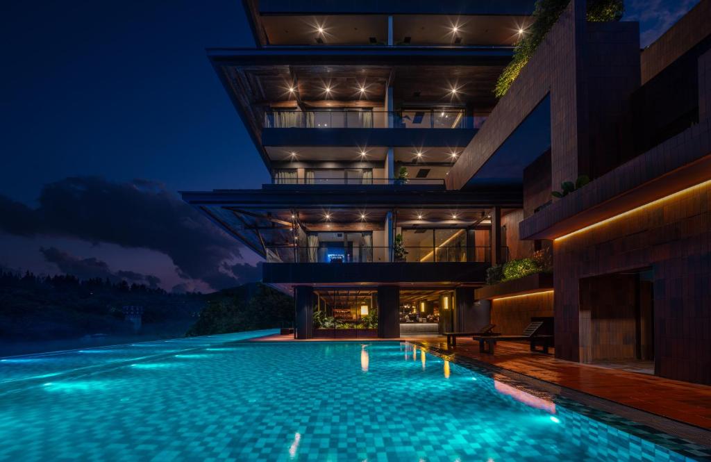 Twelve Lan VIRAAG Dai Calendar 1386 Cultural Art River View Collection ...