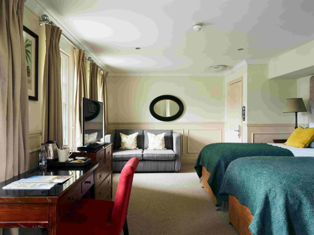 The Talbot Inn, Woking (updated prices 2025)