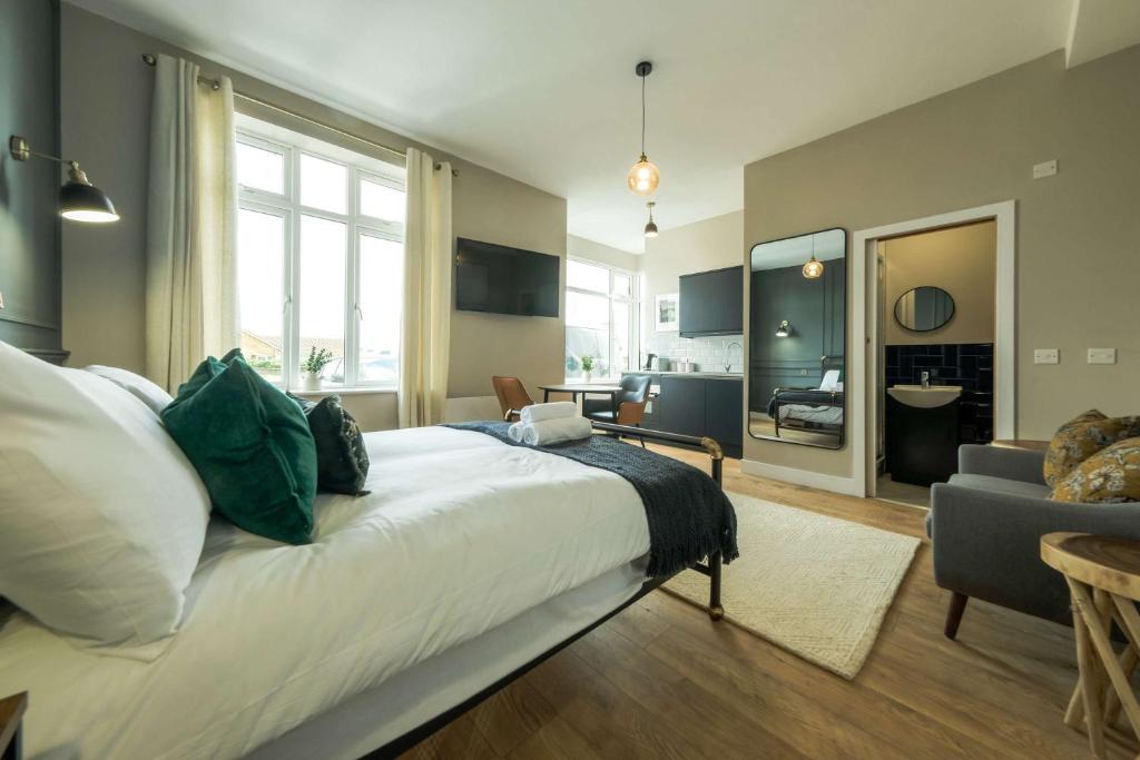 The Willow studio 2, Bristol (updated prices 2025)