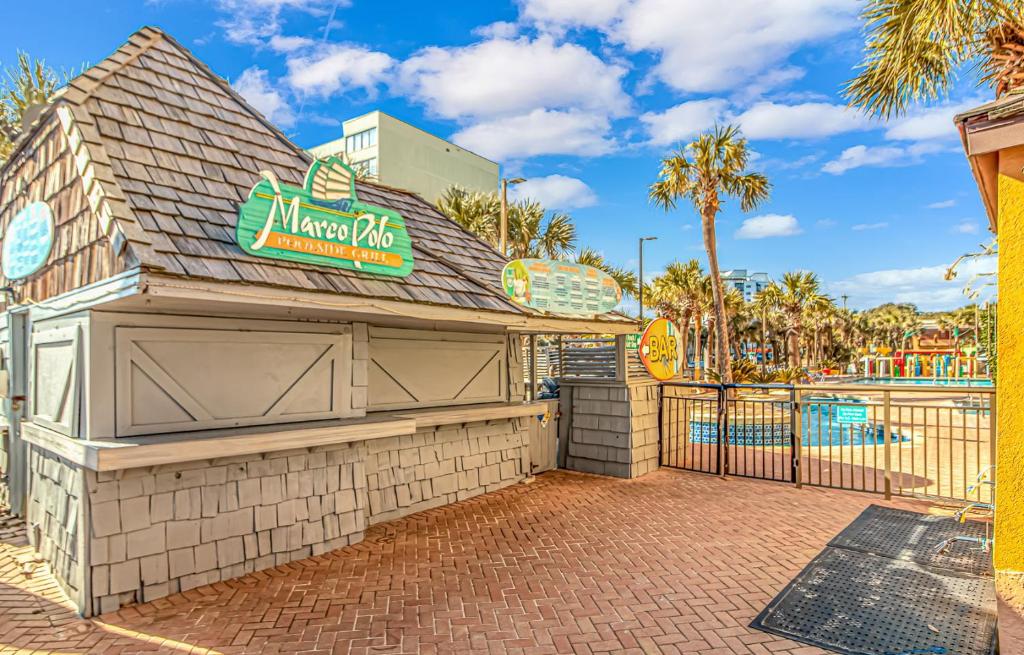 Immaculate Oceanfront Penthouse Suite With Amazing Updates!-Caravelle ...