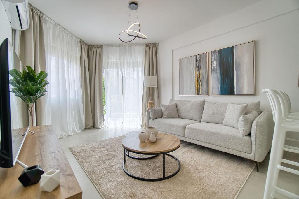 Diamond 206, Paphos City (updated prices 2026)