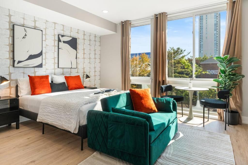 Prime NoLibs, by Fishtown, Lux Queen Bed, Sleep 3ppl, Fast Wifi ...