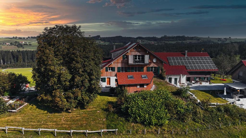 HEIMATEL - Ferienappartements Hochberg, Argenbühl (precios actualizados ...