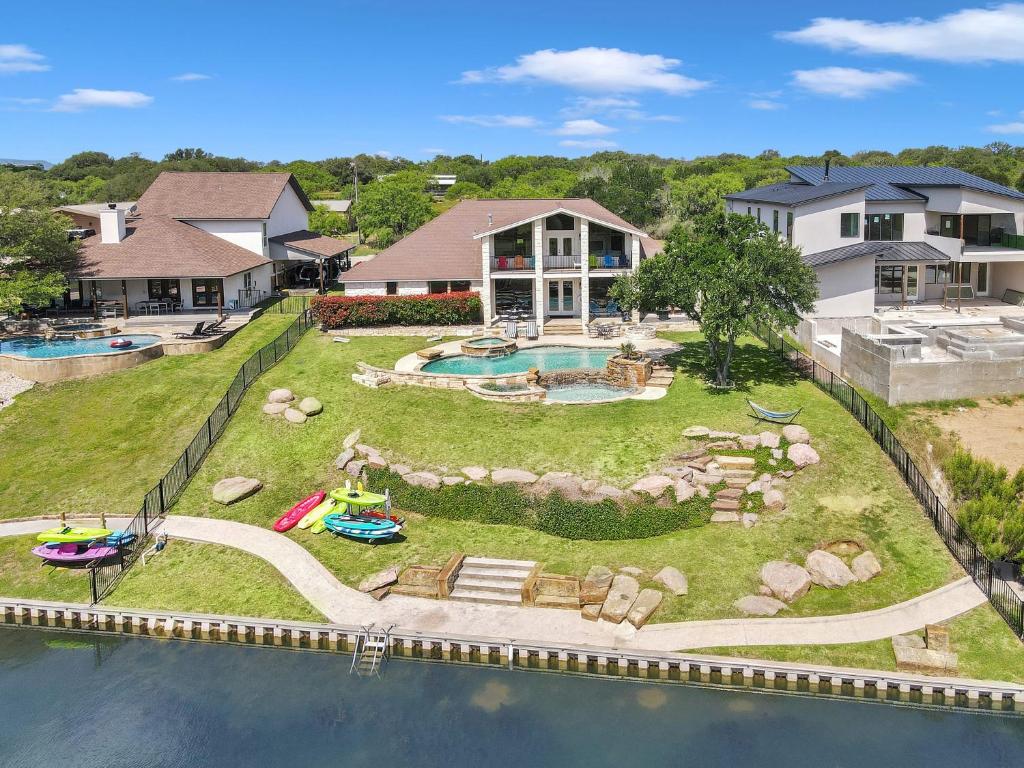 Waterfront House on Lake LBJ Cove and Concierge Services, Kingsland ...