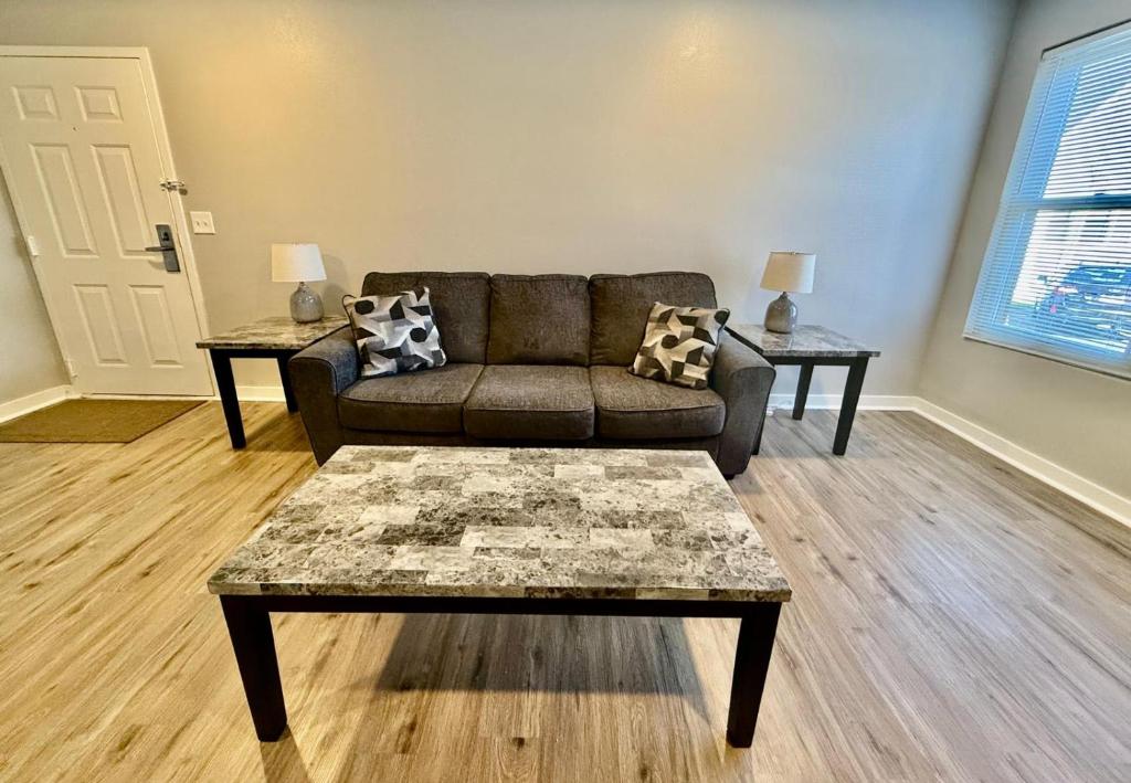 Aksarben View Gem-Near UNO, Omaha (updated prices 2025)