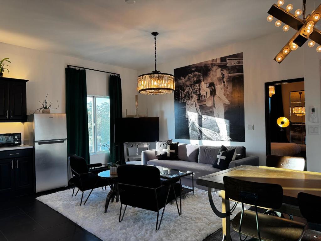 The Loft at Butler, Los Angeles (updated prices 2026)
