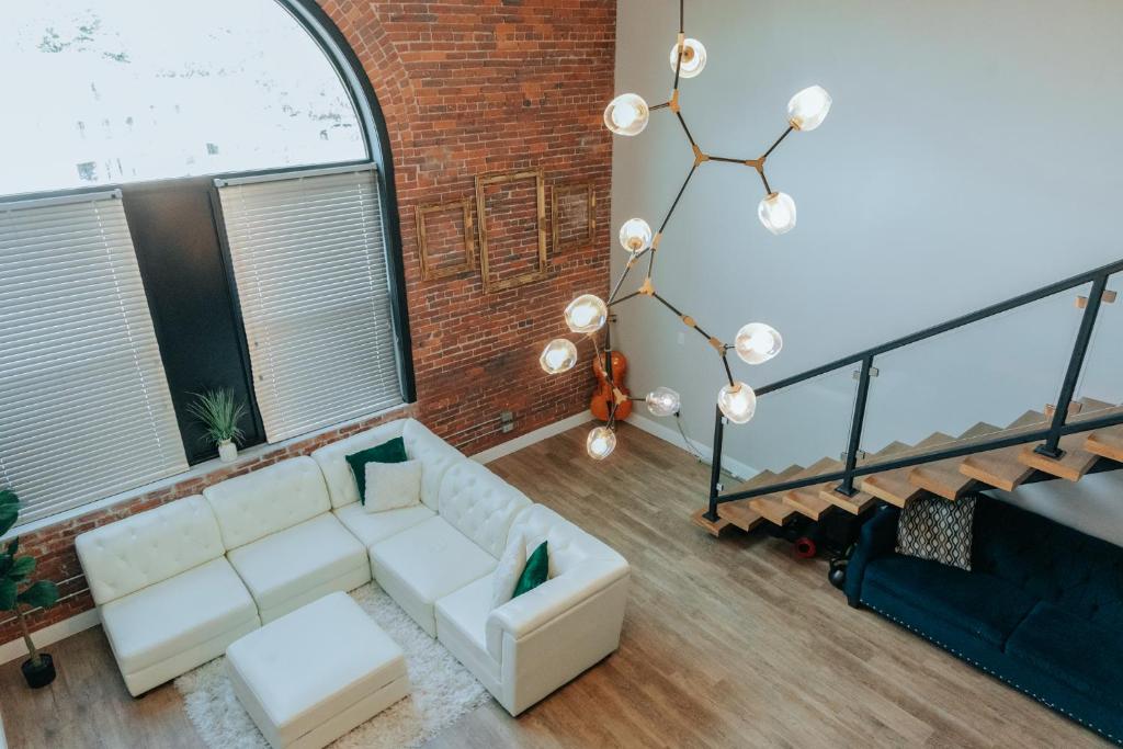 Luxy cozy Loft, Methuen (updated prices 2024)