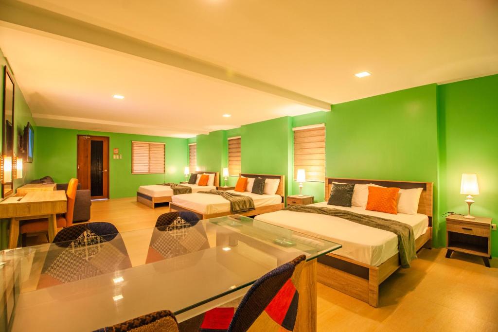 Siam Oasis Resort, Calamba (updated prices 2025)