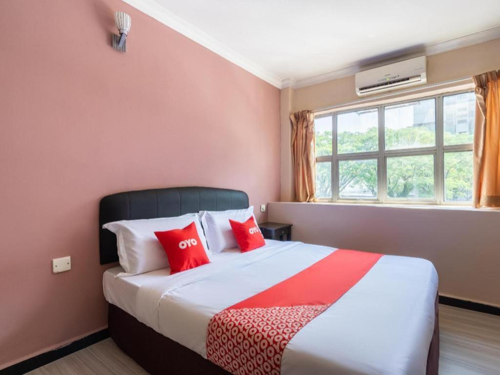 OYO 89844 Green Villa Hotel, Nilai (updated prices 2026)