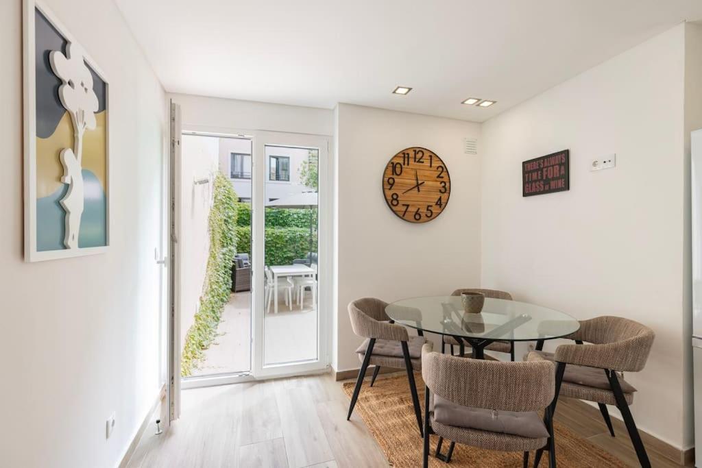 156 Banksy Oasis Terrace, Lisbon (updated prices 2026)