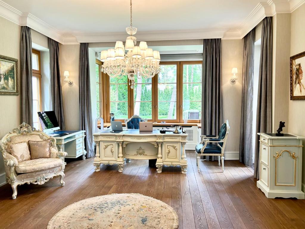 Stately Home in Magdalenka Warsaw, Magdalenka (updated prices 2025)