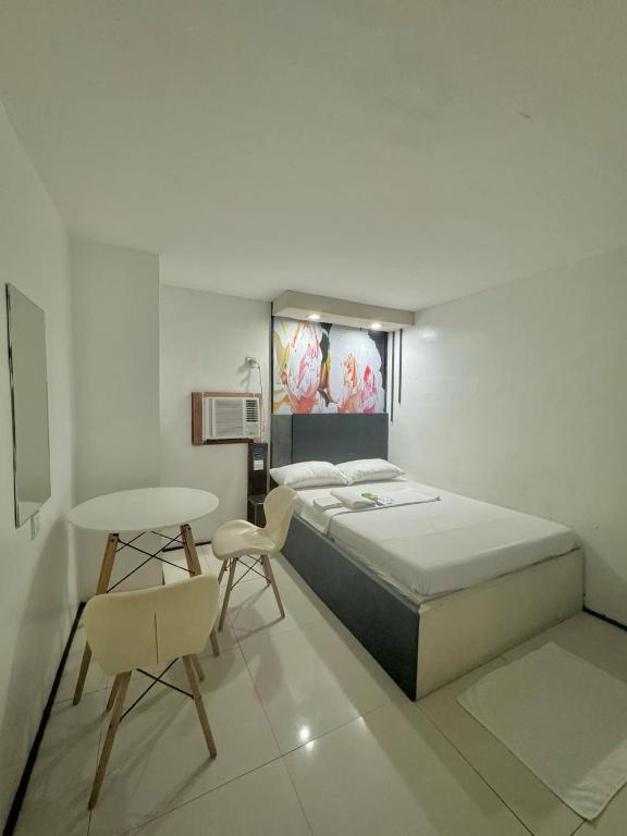 Quinns Dormitel-Triumph, Manila (updated prices 2026)