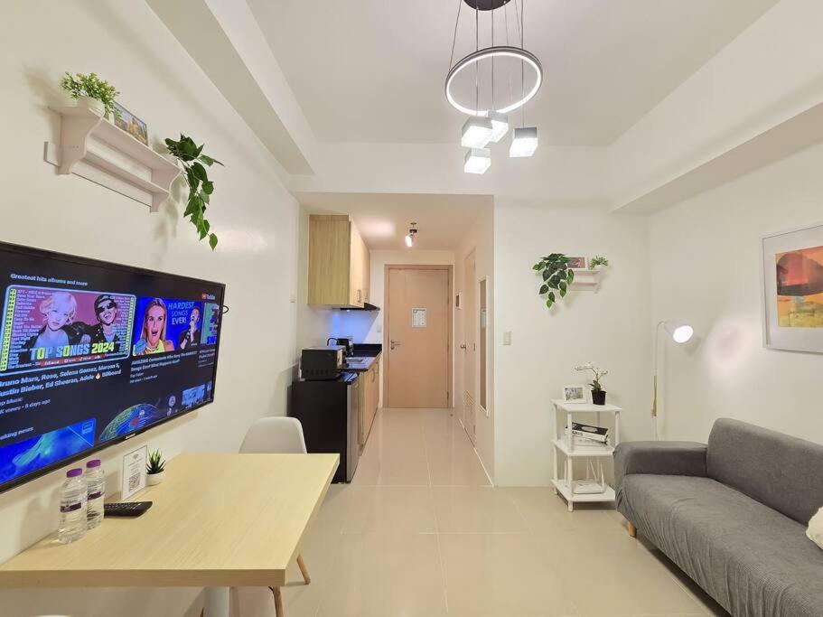 1BR Condotel with Balcony at SM Light Residences #LT08, Manila (updated ...
