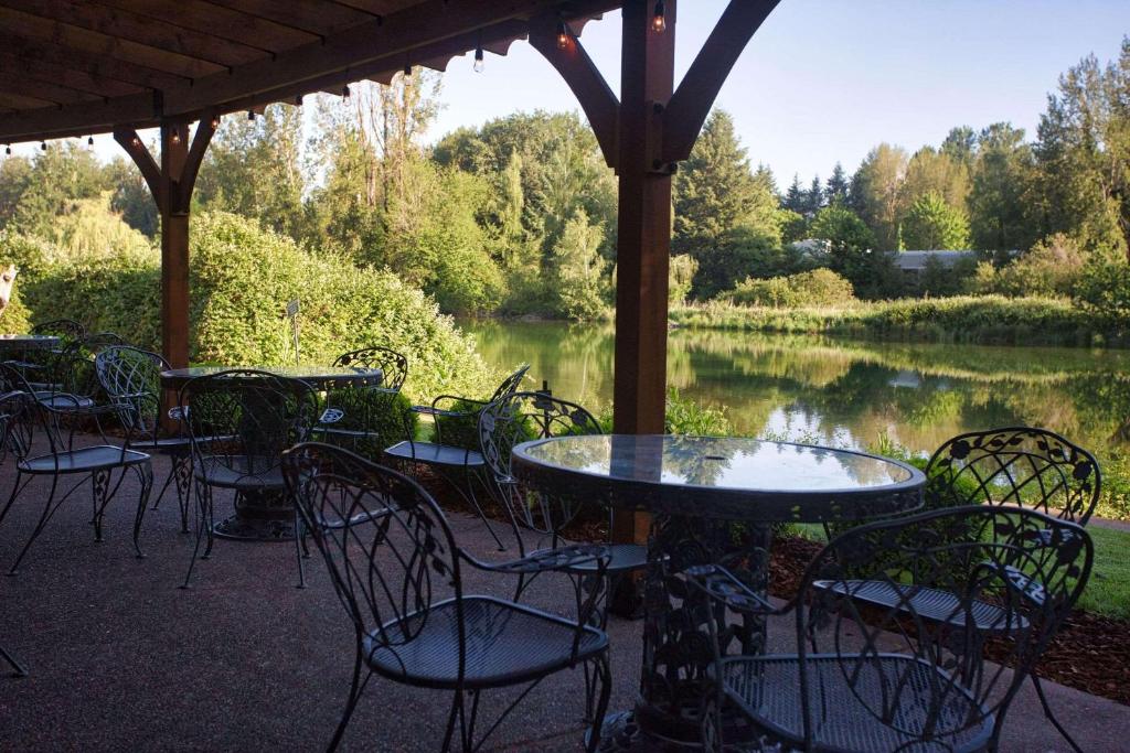 Radisson Hotel Portland Airport, Portland (updated prices 2025)