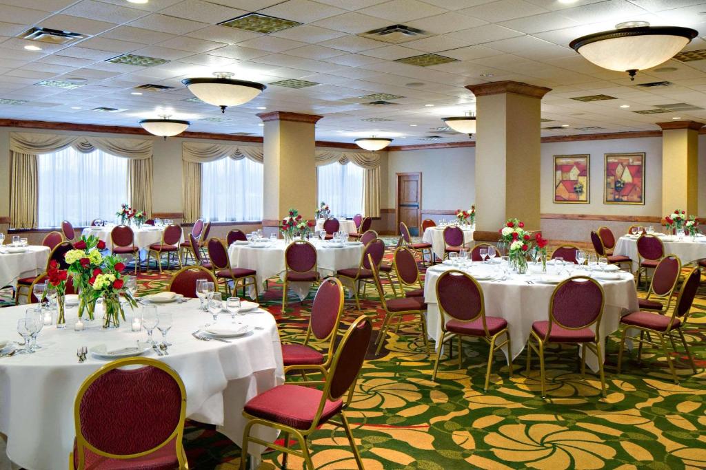 Radisson Hotel Cedar Rapids, Cedar Rapids (updated prices 2025)