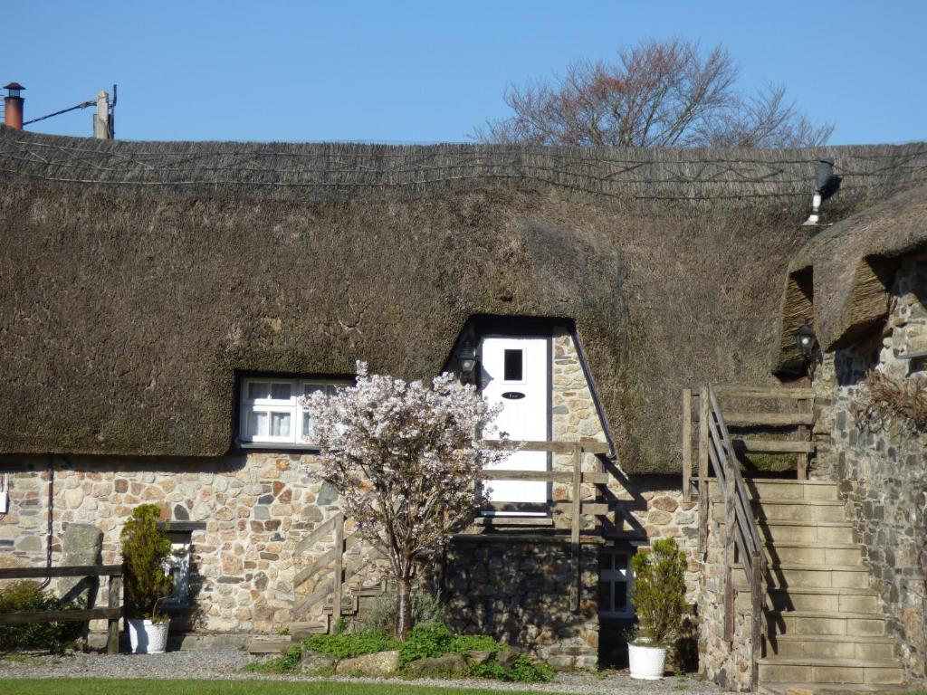 Bearslake Inn, Bridestowe (updated prices 2025)