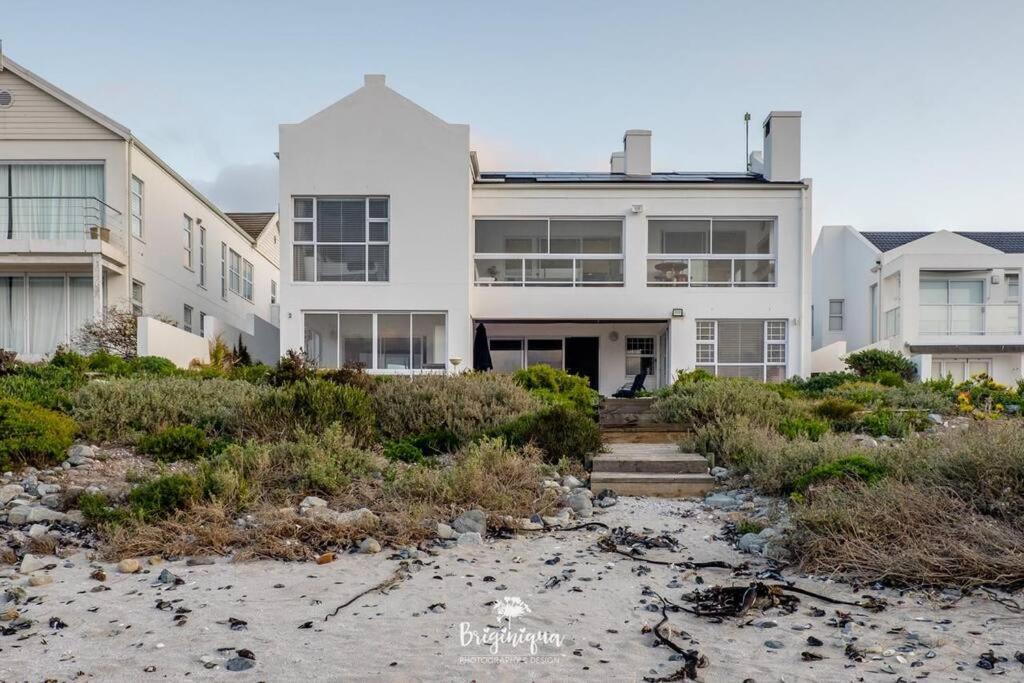 On the Beach at Shelley Point, Stompneusbaai (prezzi aggiornati per il ...