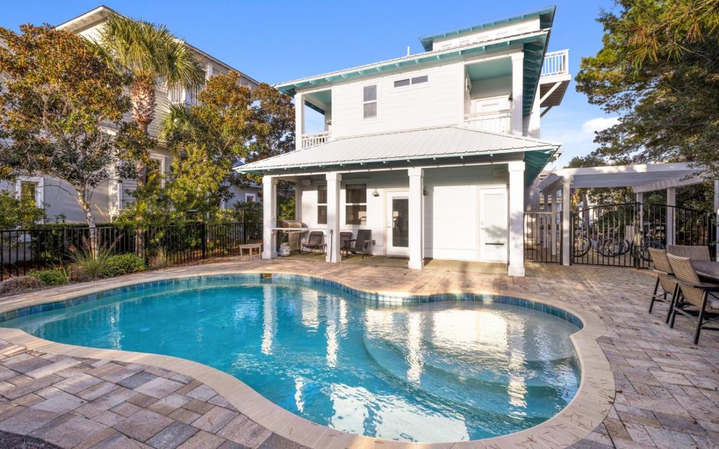 The Loopy Crab by Oversee 30A, Seacrest (updated prices 2025)