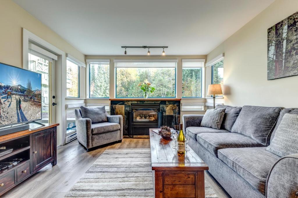 Greystone Lodge 226 Ski-in Out, Whistler (updated prices 2026)