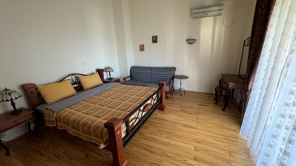 Villa Green Olive Bar, Bar, Susanj (updated prices 2025)