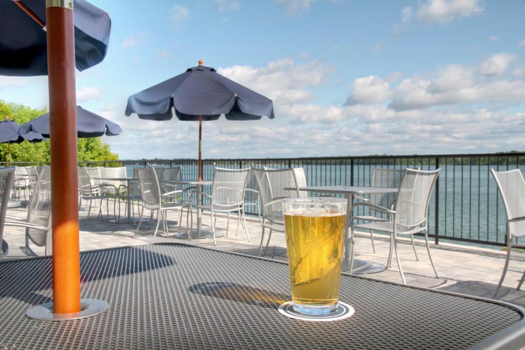 Crowne Plaza Niagara Falls NY - Riverside by IHG, Niagara Falls ...