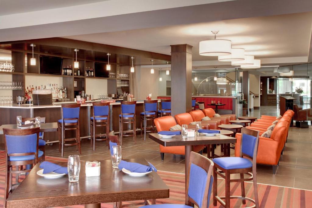 Crowne Plaza Niagara Falls NY - Riverside by IHG, Niagara Falls ...