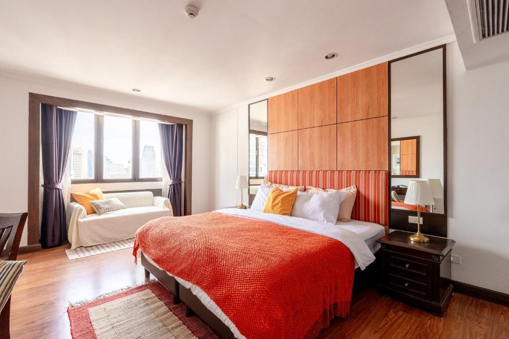 Artichoke Suite Sukhumvit, Nana BTS, Bangkok (updated prices 2025)