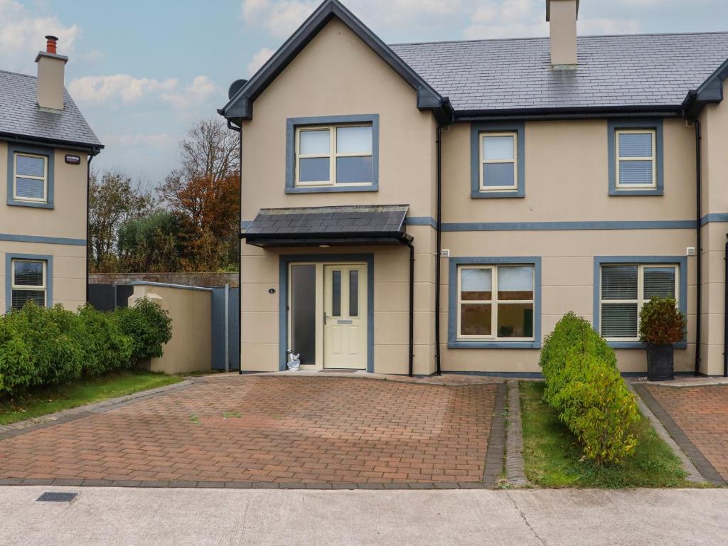 6 Lios Na Mban, Ladysbridge (updated prices 2025)