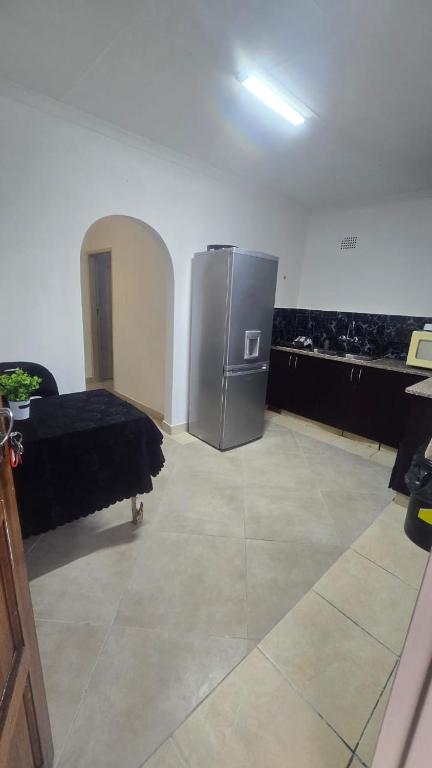 Little Nest, Dannhauser (updated prices 2025)