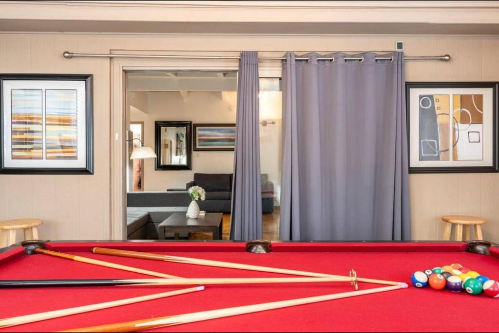 New Gateway to SFO - King Bed - BART 10 min walk, Hayward (tarifs actualisés 2024)