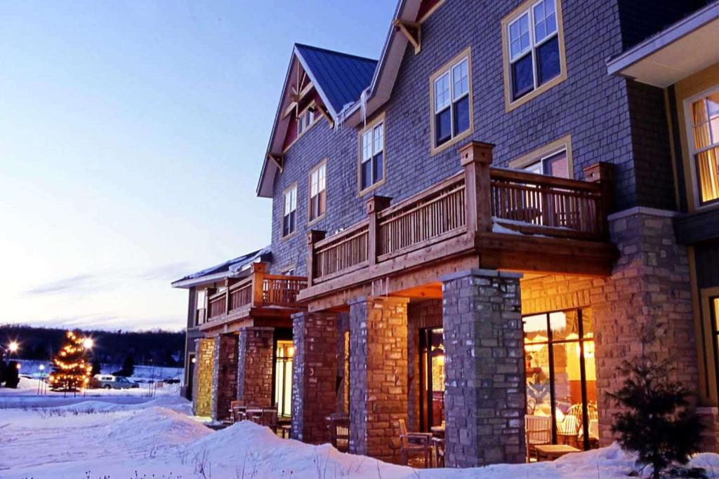 Calabogie Peaks Hotel, Ascend Hotel Member, Calabogie (updated prices 2025)
