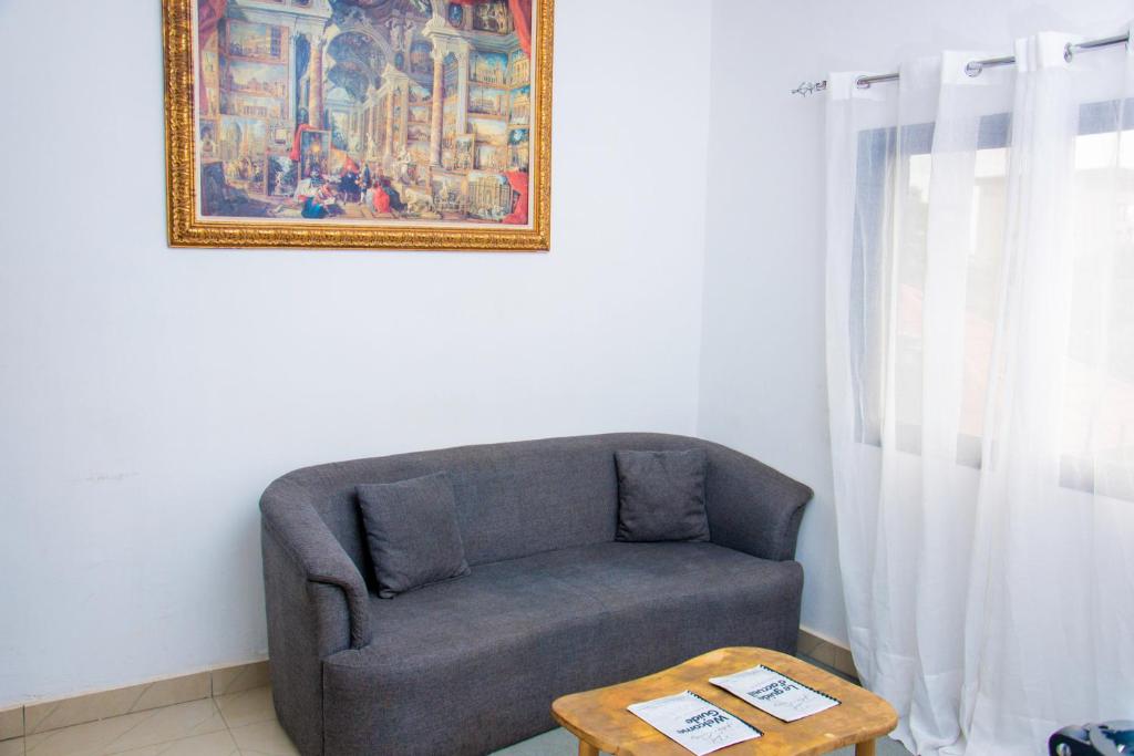 De Paris à Conakry NONGO, Conakry (updated prices 2026)