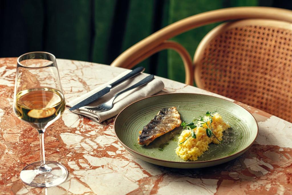 Courtyard by Marriott Yerevan, Yerevan (updated prices 2025)