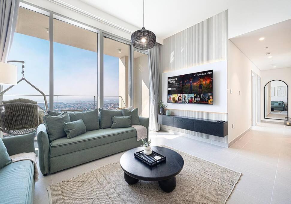 Downtown Sky High Luxury Apartment I City And Sea Views I Opp Dubai Mall Burj Khalifa, Dubai ...