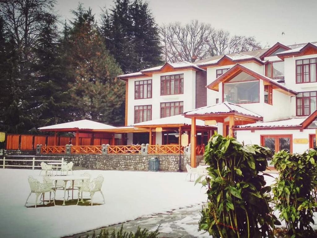 Fortune Resort Heevan, Srinagar - Member ITC Hotels' Group, Srinagar ...