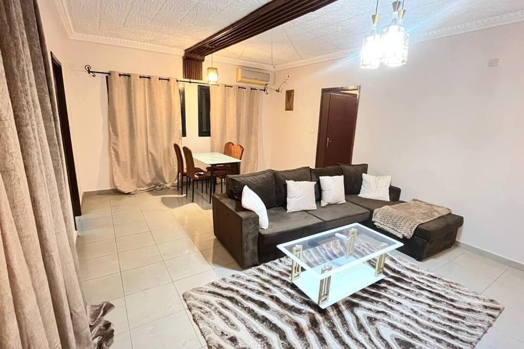 Studio Meublé Bonapriso Douala - Eden Appart, Douala (updated prices 2026)