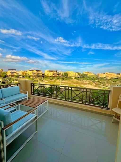 5-Min to Beach Modern luxuries 3BRS Einbay Resort Free Access to ...